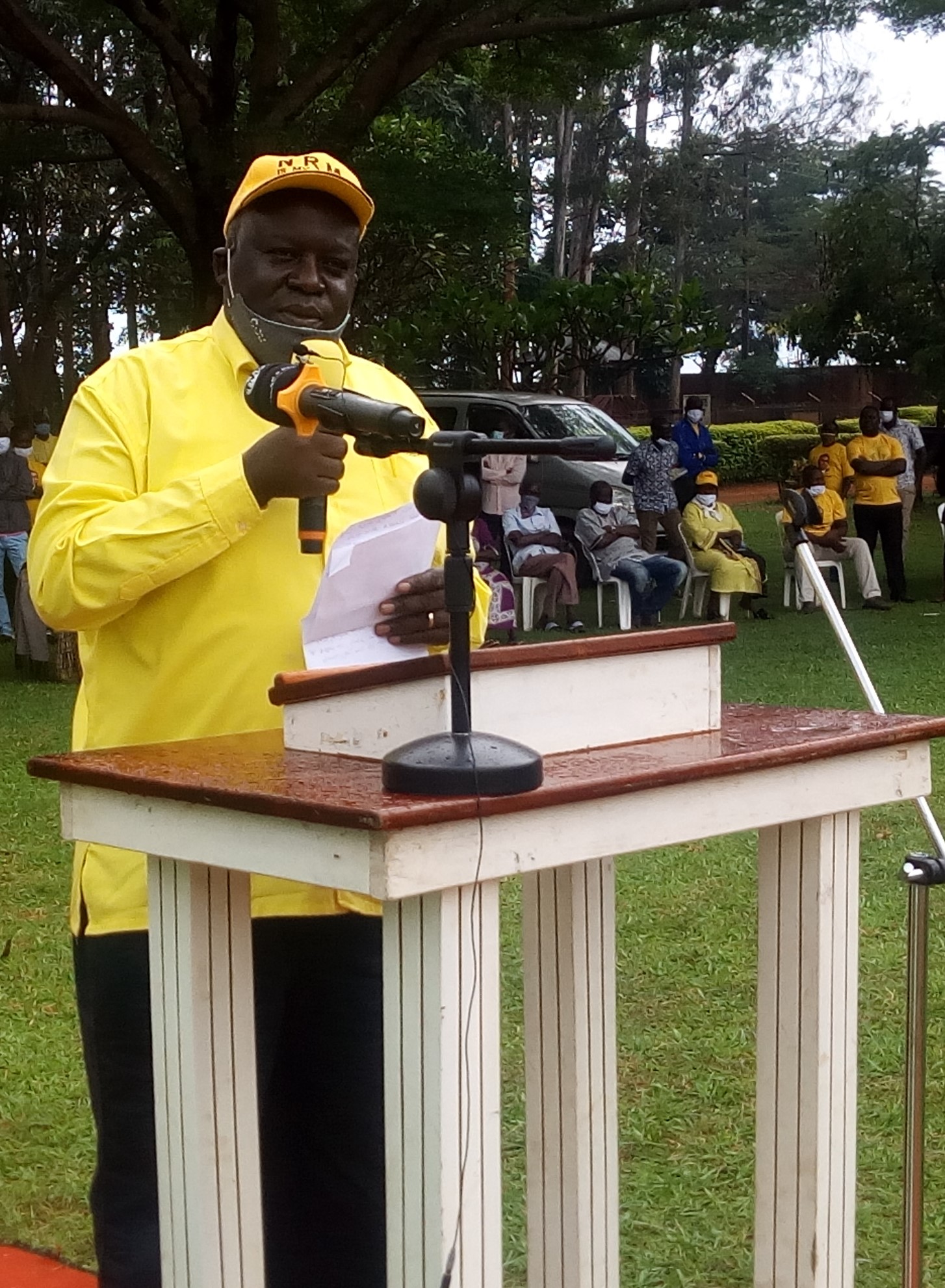 UGANDA: MESS ROCKS NRM AS YOUTH SEIZE PODIUM, DECLARE KADAGA, MUKULA ...